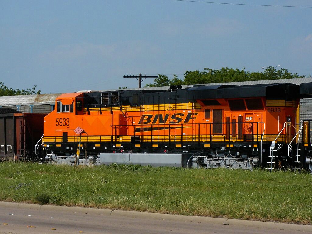 BNSF 5933
